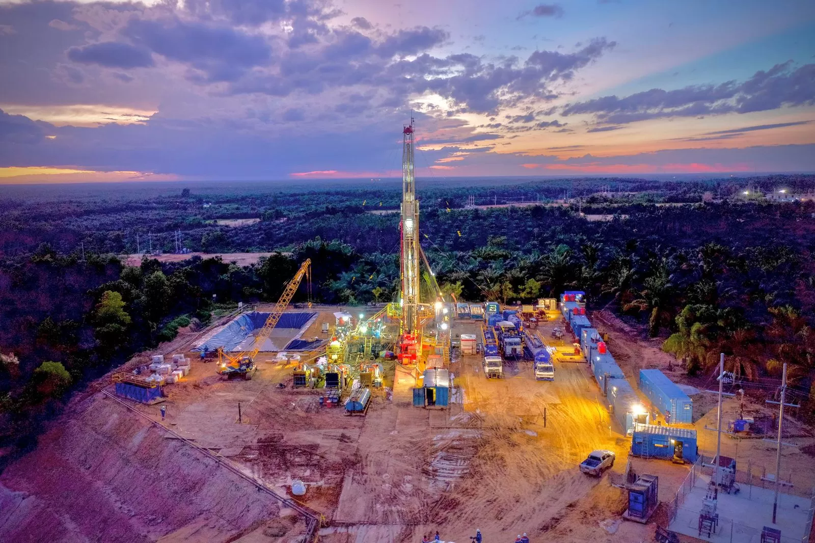 Lifting Migas Nasional: PHE Targetkan Produksi 419 Ribu Barel per Hari ...